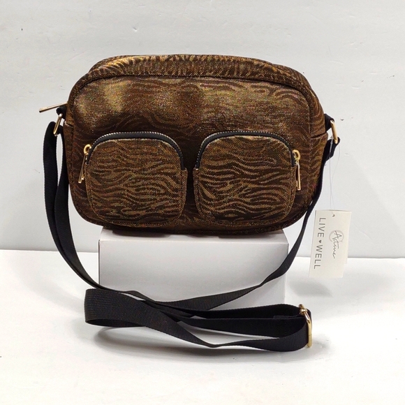 Cato | Bags | New Cato Metallic Brown Travel Or Gym Accessories Bag ...